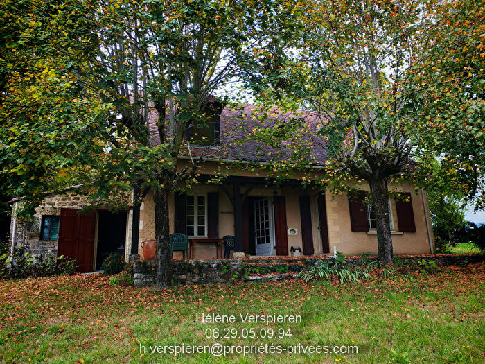Maison à vendre - Le Bugue - 7 pièces - 5 chambres