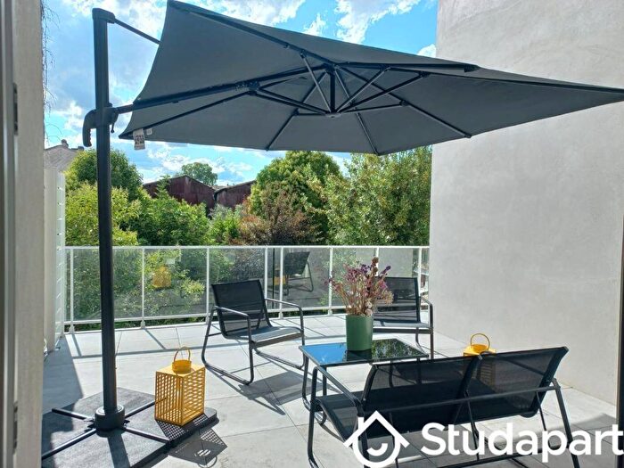 Appartement à louer - Bordeaux Sud - 1 pièce - 3 chambres