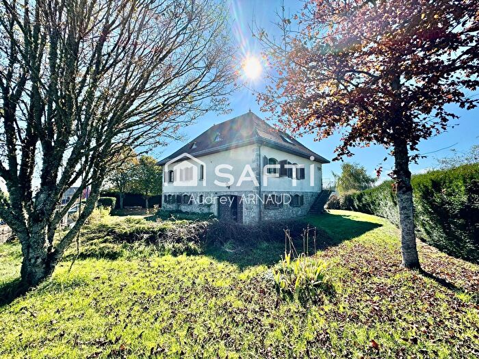 Maison à vendre - Villosanges - 9 pièces - 6 chambres