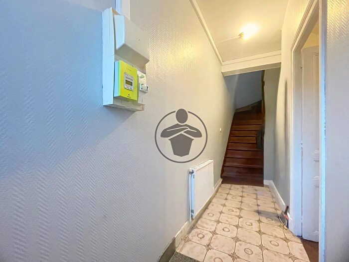 Maison à louer - Saint-Quentin, Centre-ville - 4 pièces - 3 chambres