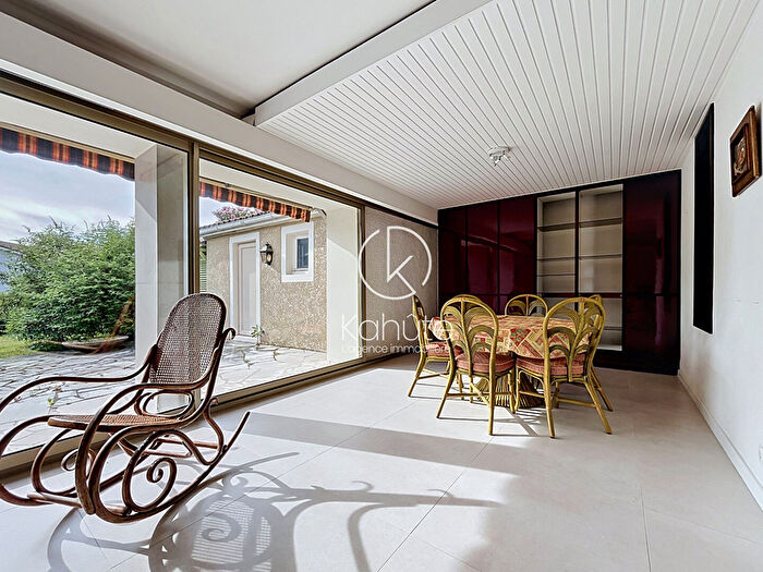 Maison 6 pièces à Saint-Cyr-au-Mont-d'Or, à vendre