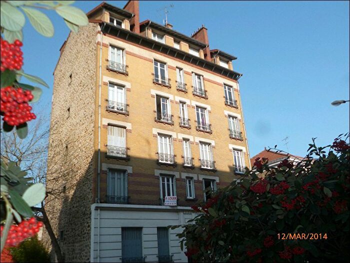 Appartement à louer - Juvisy-sur-Orge, Centre-ville, Entrevoies, Seine - 2 pièces - 1 chambre