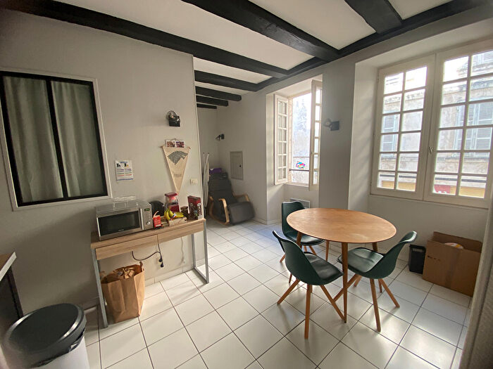 Appartement à vendre - La Rochelle, Centre-ville, Vieux-port, Marché - 2 pièces - 1 chambre