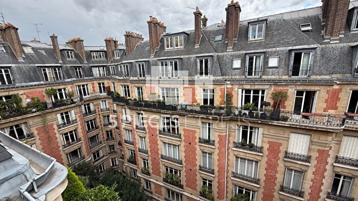 Appartement 4 pièces à Paris 8ème, Hoche Friedland, à vendre