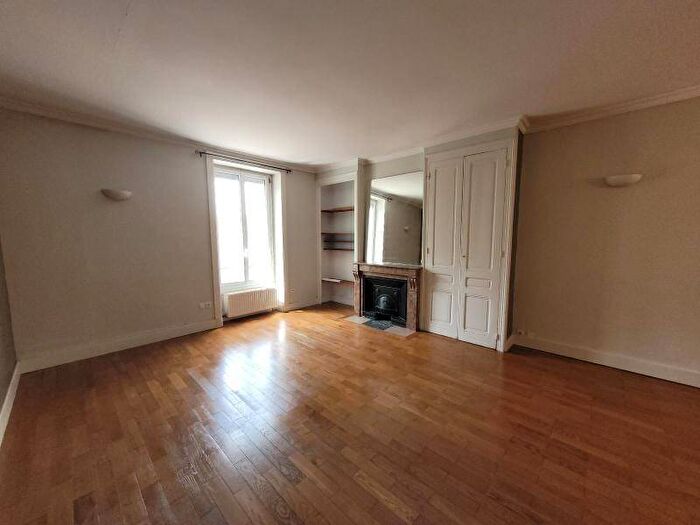 Appartement à louer - Flammarion, Lyon ème arrondissement - 4 pièces - 3 chambres