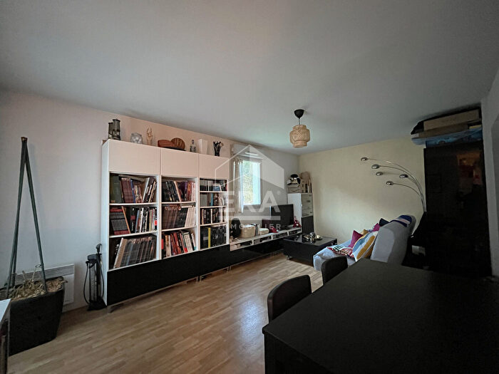 Appartement à vendre - Elbeuf, Les Mesliers, Mont Duve - 2 pièces - 1 chambre