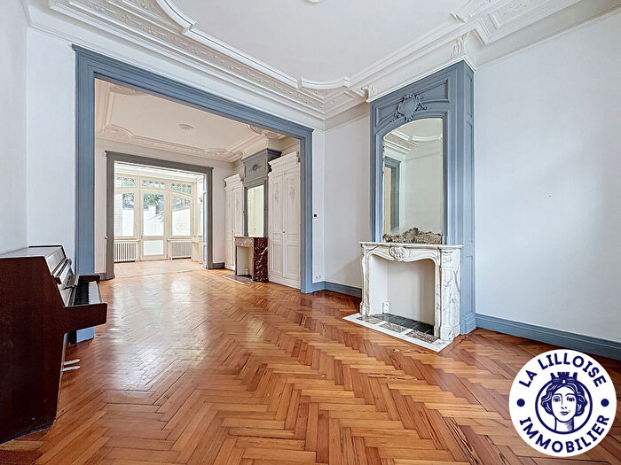 Maison 9 pièces à Mons-en-Barul, Les Sarts, à vendre