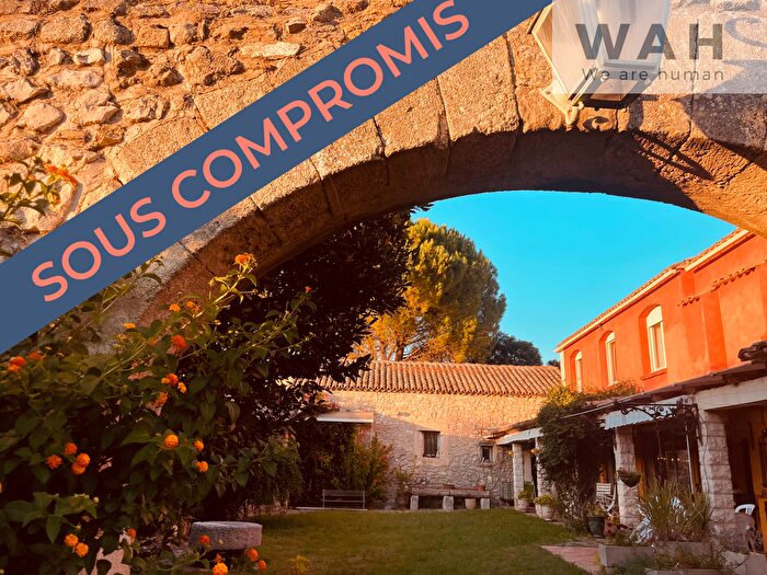 Maison à vendre - Saint-Brès - 7 pièces - 5 chambres