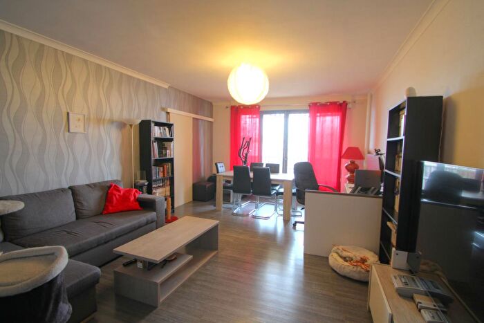 Appartement à vendre - La Chapelle-Saint-Mesmin - 3 pièces - 2 chambres