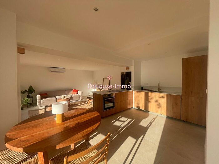 Maison à vendre - Marseille e , Bonneveine - 4 pièces - 3 chambres