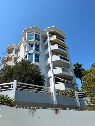 Appartement à louer - Caucade, Sainte Marguerite, Nice - 2 pièces - 1 chambre