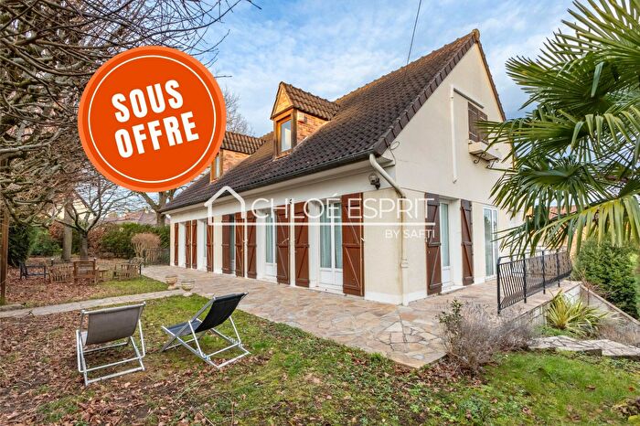 Maison à vendre - Brunoy, Sud - 10 pièces - 6 chambres