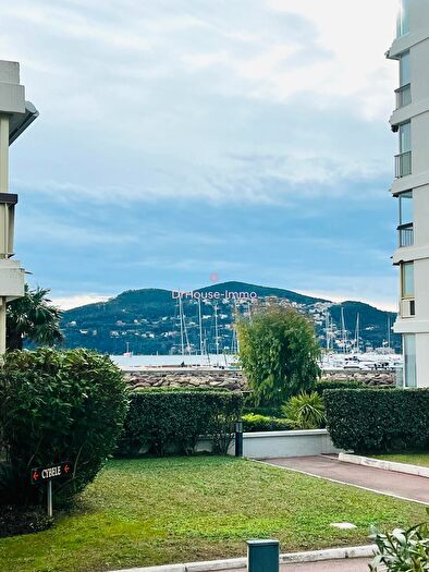 Appartement à vendre - Mandelieu-la-Napoule, La Napoule - 2 pièces - 1 chambre