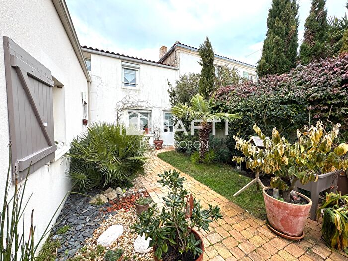 Maison à vendre - Marsilly - 6 pièces - 5 chambres