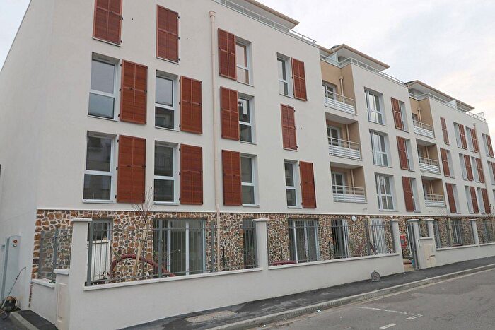 Appartement à louer - Mantes-la-Ville - 2 pièces - 1 chambre