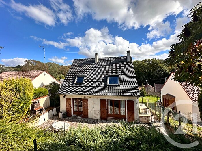 Maison à vendre - Guillerval - 6 pièces - 4 chambres