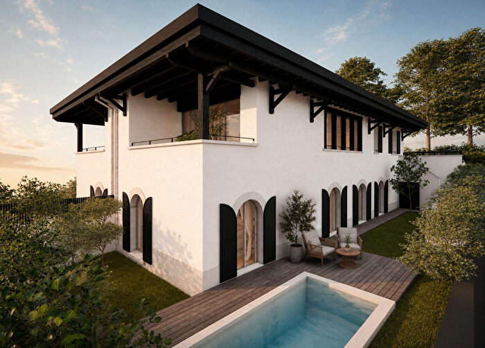 Saint-Jean-de-Luz, Sainte-Barbe - Maison 5 pièces à vendre