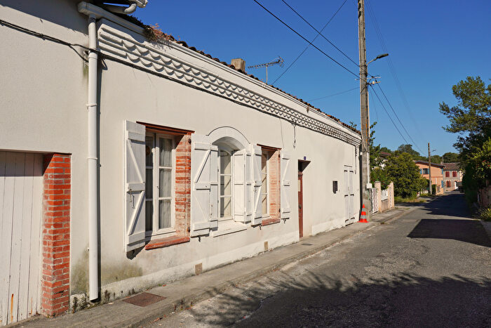 Maison à vendre - LIsle-Jourdain - 3 pièces - 2 chambres