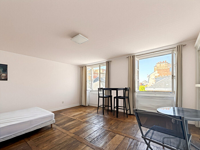 Quartiers Centre, Centre-ville - Appartement 1 pièce à vendre