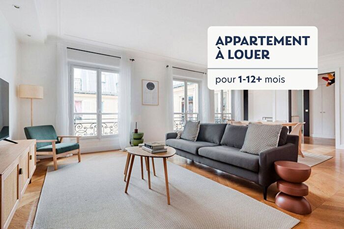 Appartement à louer - Saint Philippe du Roule, Paris ème arrondissement - 5 pièces - 4 chambres