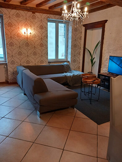 Appartement à louer - Nuits-Saint-Georges - 4 pièces - 2 chambres