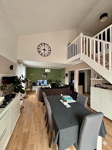 Appartement à louer - Crest - 4 pièces - 2 chambres