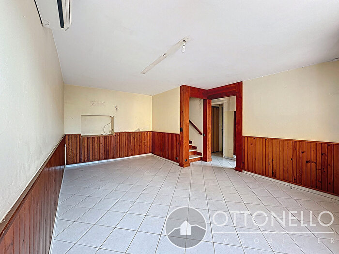 Maison à vendre - Roquebrune-sur-Argens, Village - 4 pièces - 3 chambres