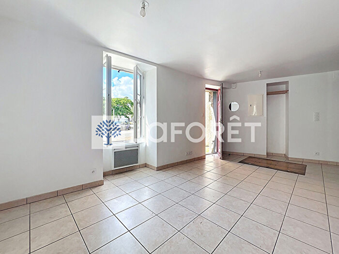 Maison à louer - Thénezay - 3 pièces - 2 chambres