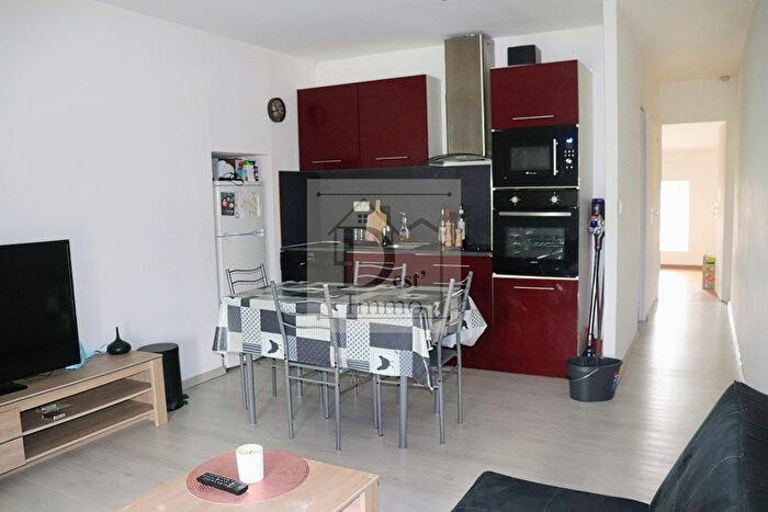 Appartement à louer - Rochechouart - 2 pièces - 1 chambre