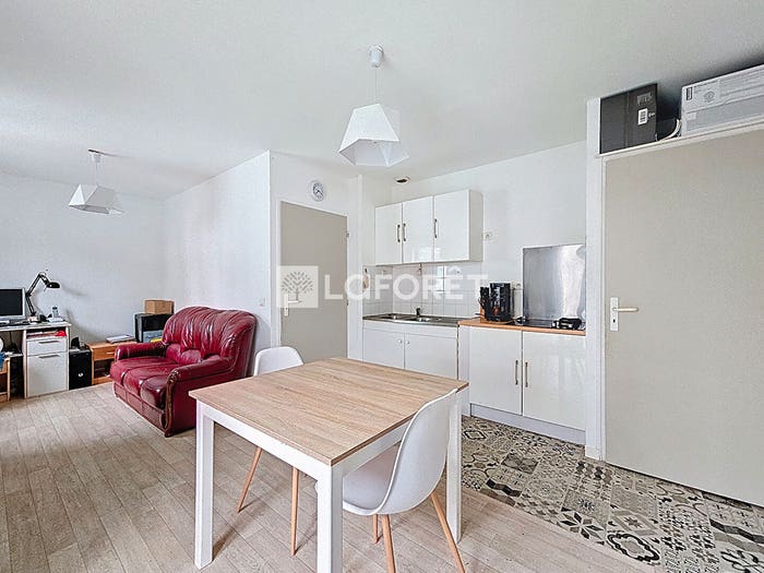 Appartement 1 pièce à postalCode, à vendre