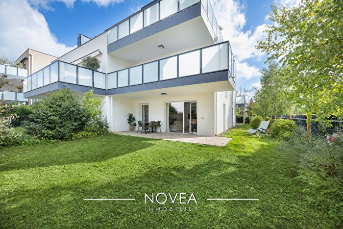 Appartement à vendre - Charbonnières-les-Bains - 4 pièces - 3 chambres