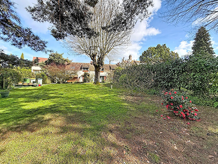 Maison à vendre - Jouars-Pontchartrain - 7 pièces - 5 chambres