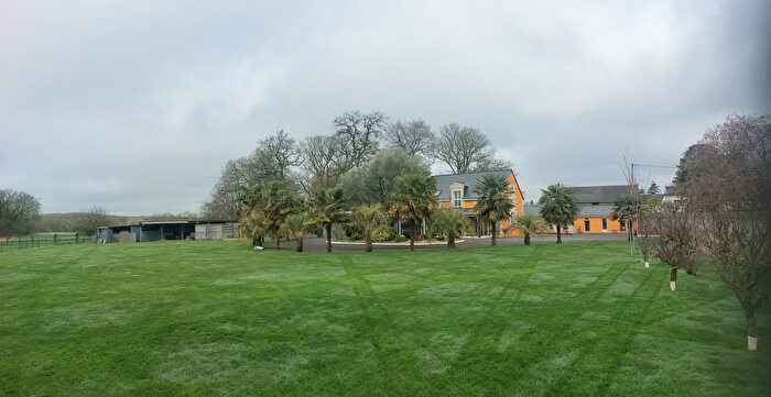 Maison à vendre - Châteaubriant - 9 pièces - 3 chambres