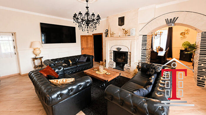 Maison 8 pièces à vendre à Mûrs-Erigné