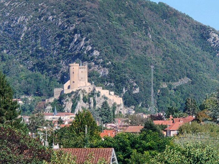 Appartement à louer - Sud, Foix - 5 pièces - 4 chambres