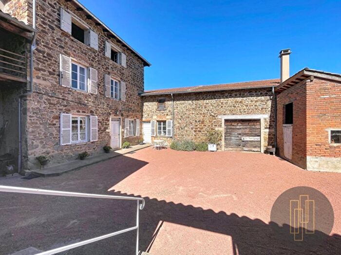 Vaux-en-Beaujolais - Maison 7 pièces à vendre