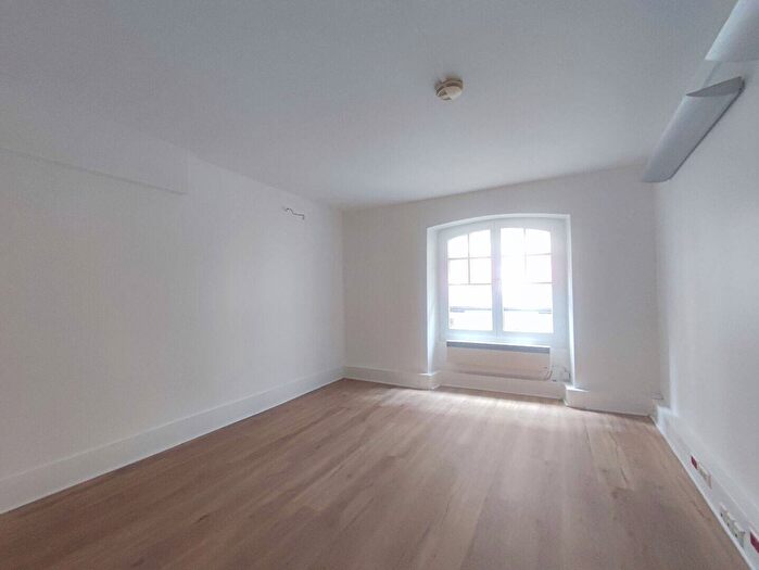 Appartement à louer - Vivienne-Gaillon, Paris ème arrondissement - 5 pièces