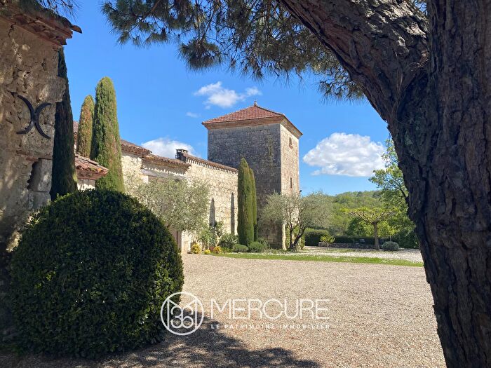 Maison à vendre - Sérignac-sur-Garonne - 7 pièces - 3 chambres