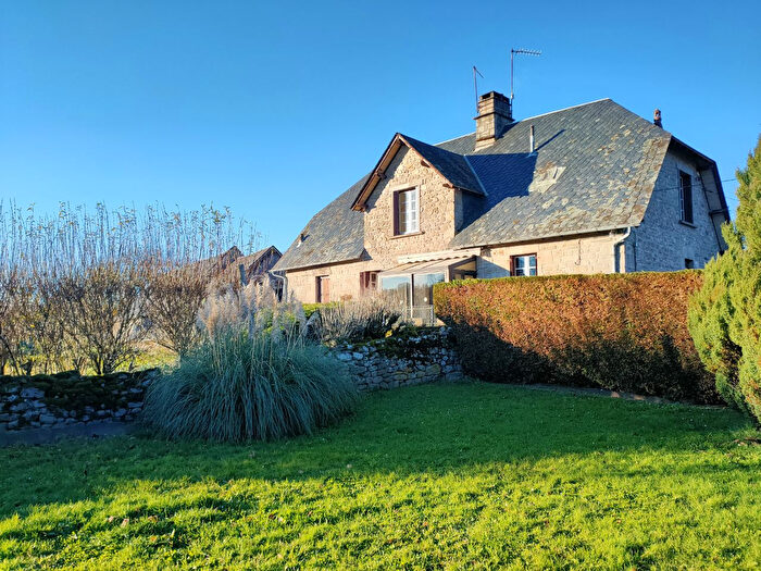 Maison à vendre - Saint-Paul - 8 pièces - 5 chambres