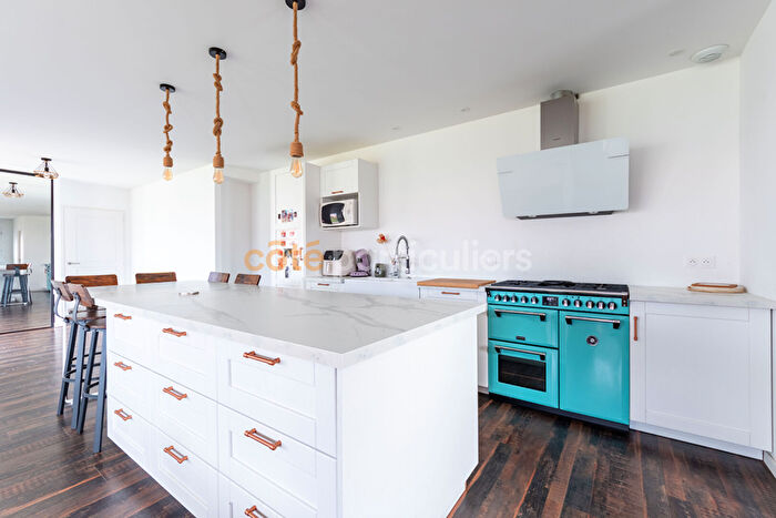 Maison à vendre - La Chapelle-Achard - 6 pièces - 3 chambres