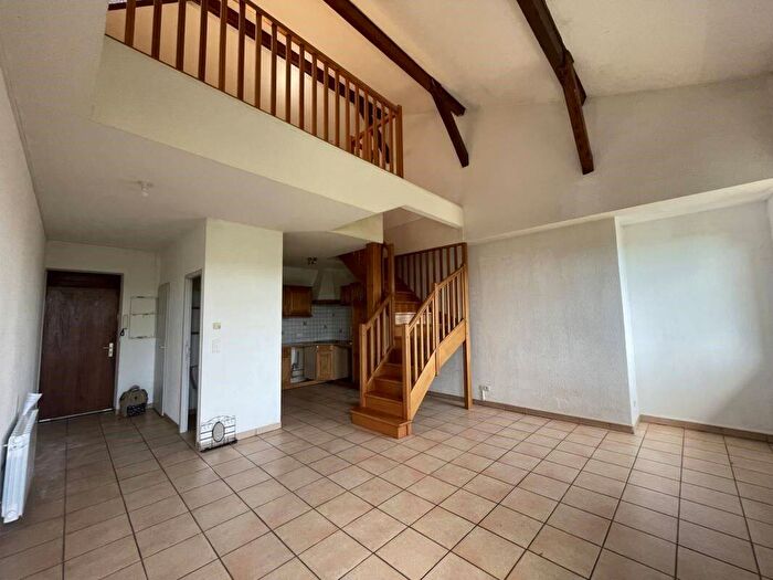 Albigny-sur-Saône - Appartement 3 pièces à louer