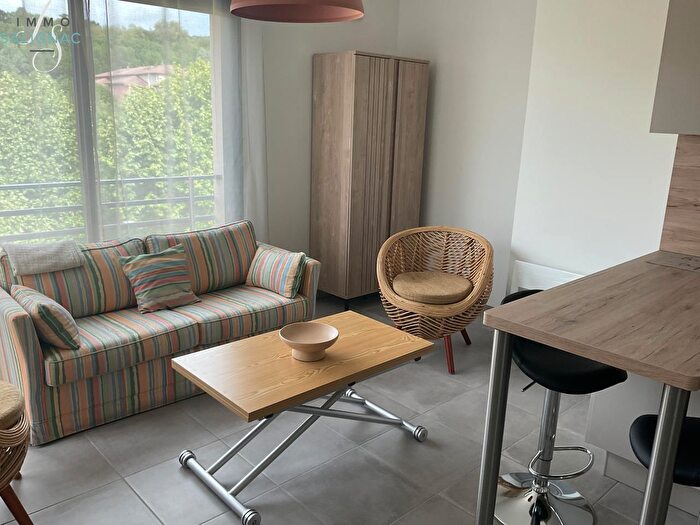 Appartement 2 pièces à Ambérieu-en-Bugey, Tiret, à louer
