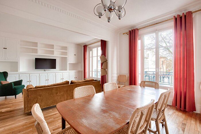 Appartement 5 pièces à louer à Centre-Voltaire, Asnières-sur-Seine