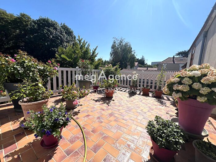 Maison à vendre - Cholet, Libération - 9 pièces - 5 chambres