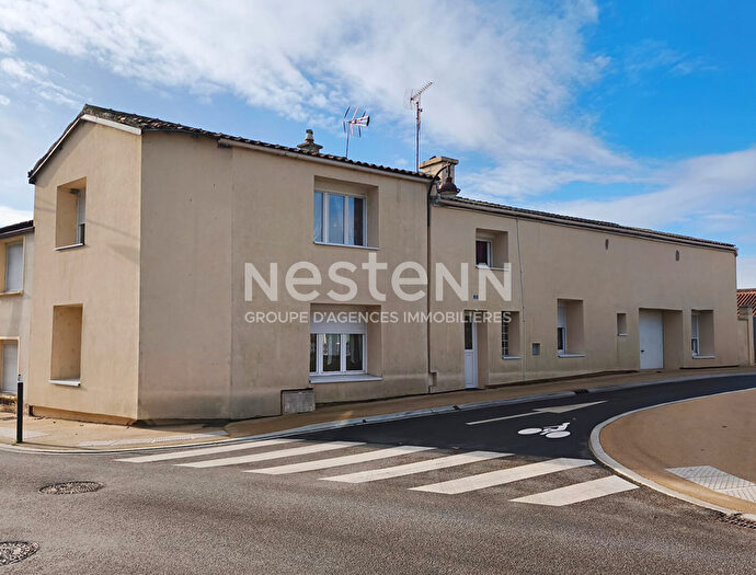 Maison à vendre - Montilliers - 5 pièces - 2 chambres