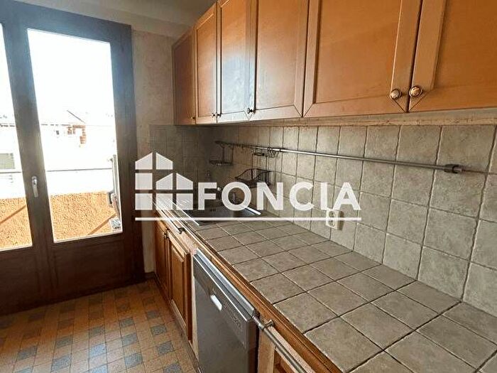 Appartement 4 pièces à Vieille Ville-Cativel, Gardanne, à louer