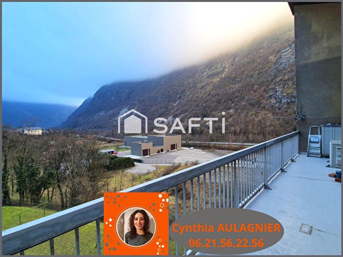 Appartement à vendre - Livet-et-Gavet - 3 pièces - 2 chambres