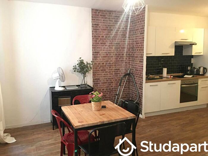 Appartement à louer - Les Grandes Carmes, Marseille ème arrondissement - 2 pièces - 1 chambre