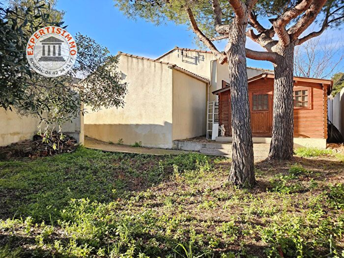 Maison à vendre - Rognac - 4 pièces - 3 chambres