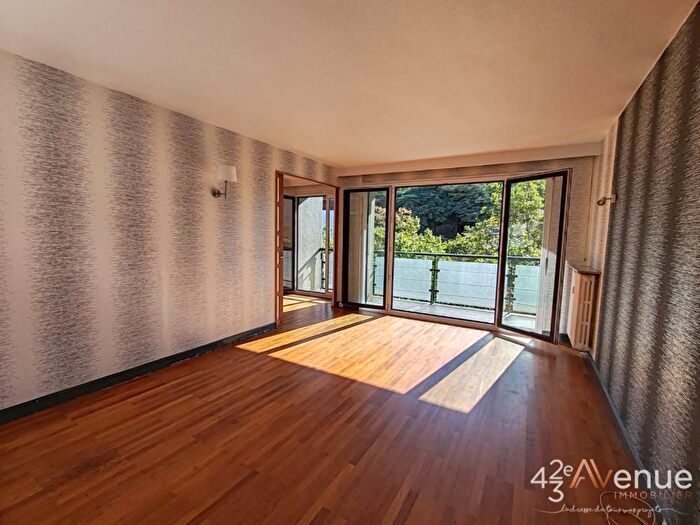 Appartement 4 pièces à vendre - Saint-Étienne, Saint-Roch, Vivaraize, Valbenoite, Centre Deux
